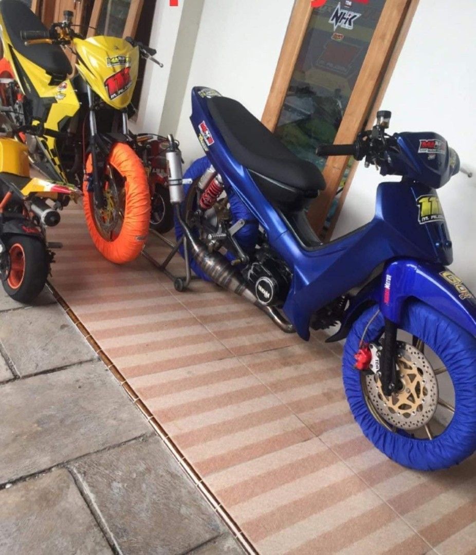 Cover ban motor GP selimut ban, Motor di Carousell