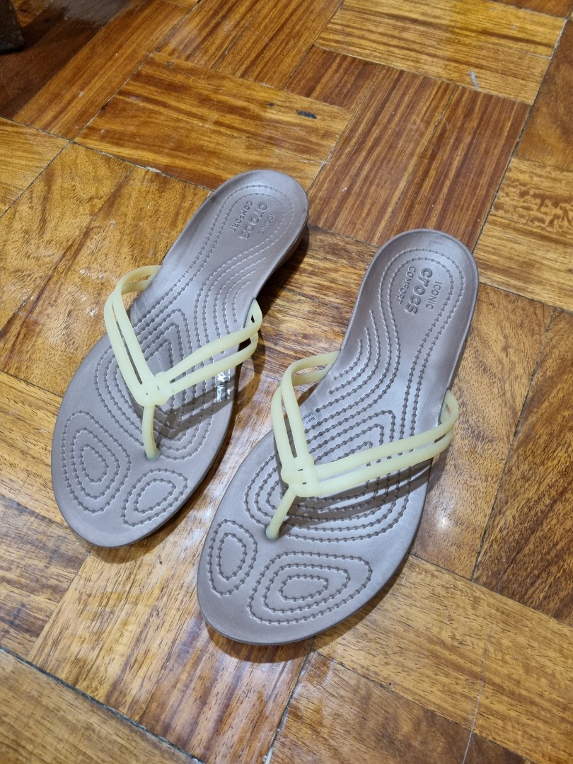 Crocs Iconic Comfort Slippers, Women's Fashion, Footwear, Slippers and ...