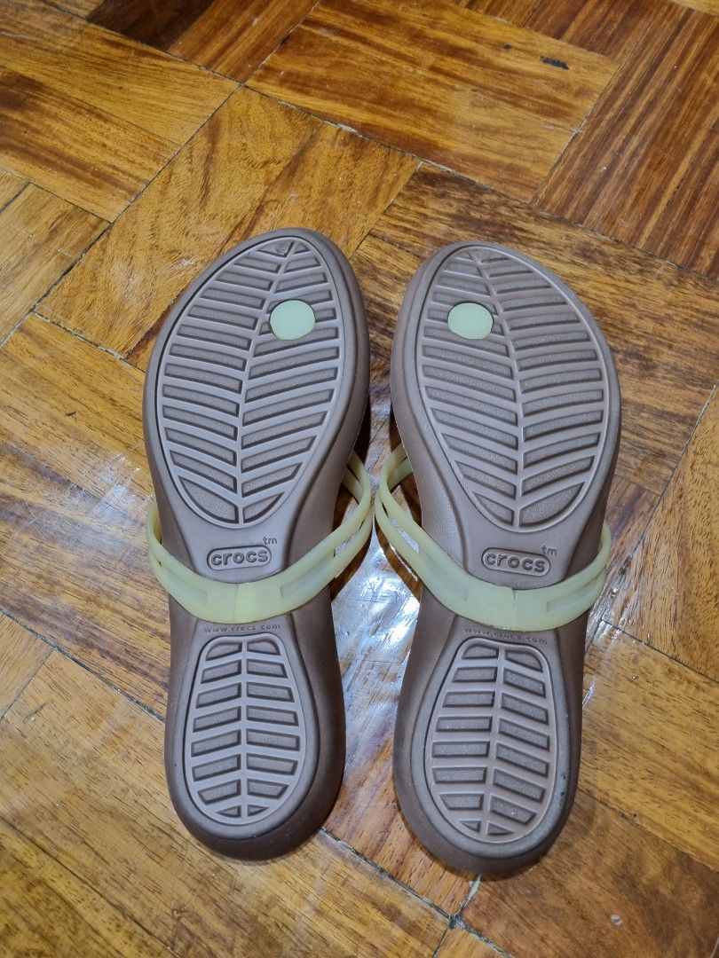 Crocs Iconic Comfort Slippers, Women's Fashion, Footwear, Slippers and ...