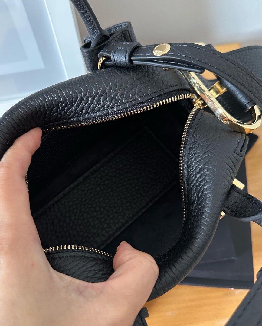 Delvaux nano cool box noir, 名牌, 手袋及銀包 - Carousell