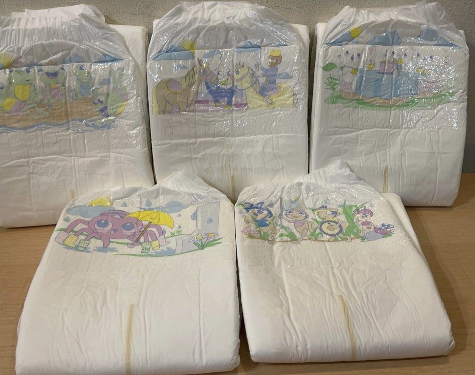 Diaper Sample Sales- adult diaper abdl, Health & Nutrition, Assistive ...