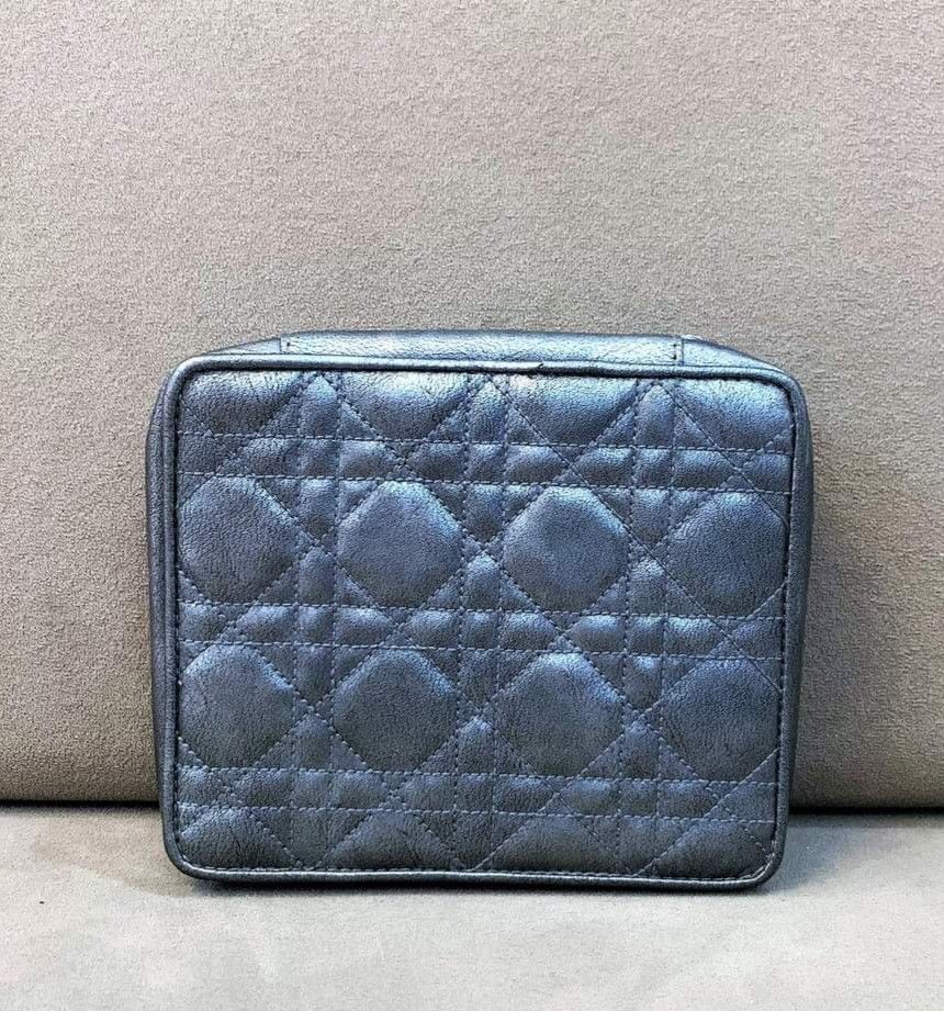 Dior Vanity Kit, Luxury, Bags & Wallets on Carousell
