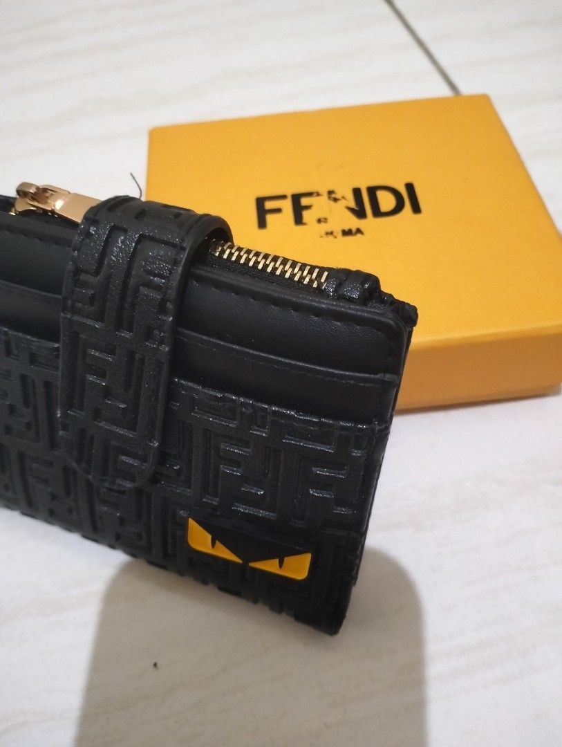 Dompet lipat kecil ala Fendy, Fesyen Wanita, Tas & Dompet di Carousell