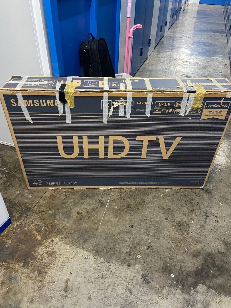 Fast deal only: Samsung 7 series TV 43", TV & Home Appliances, TV ...