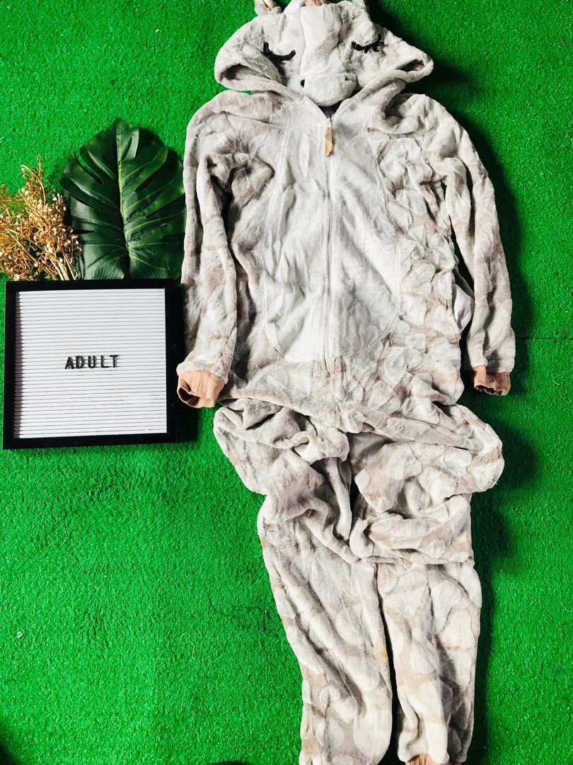 Giraffe onesie, Women's Fashion, Coats, Jackets and Outerwear on Carousell