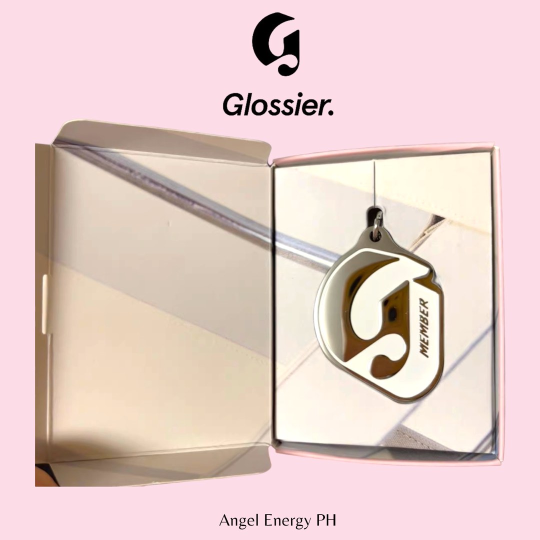 [SOLD OUT] Glossier ~ Members only Keychain (Rare) on Carousell