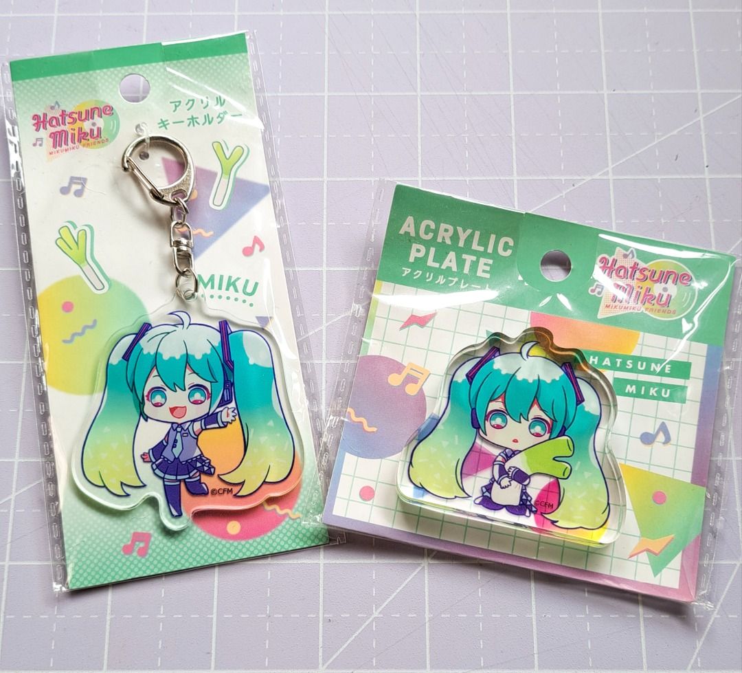 Hatsune Miku Key Holder and Acrylic Plate, Hobbies & Toys, Toys & Games ...