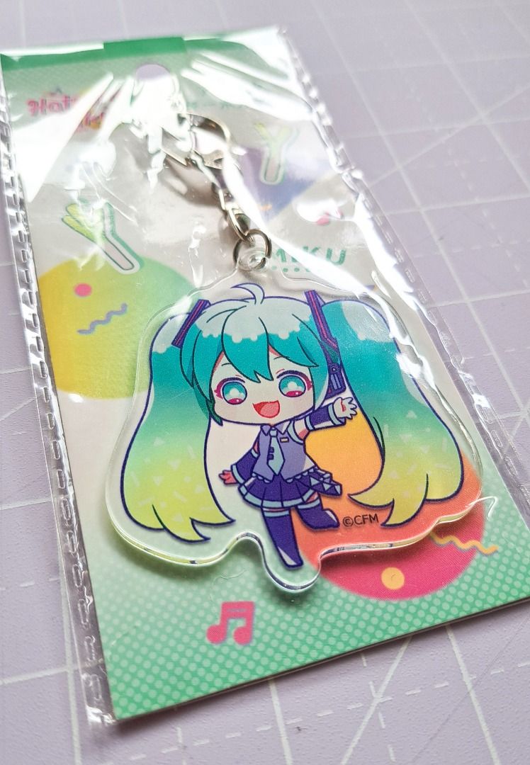Hatsune Miku Key Holder and Acrylic Plate, Hobbies & Toys, Toys & Games ...
