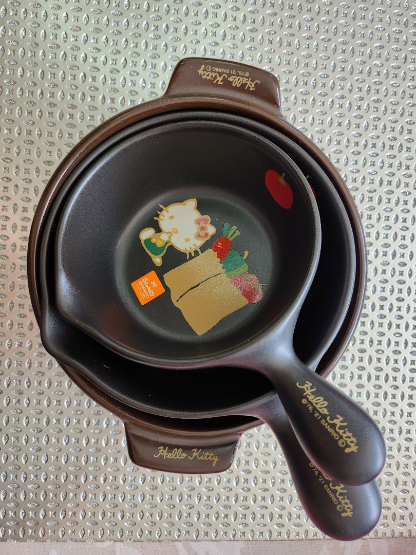 Hello Kitty Limited Edition Earthern Cookware - Made In Japan ...