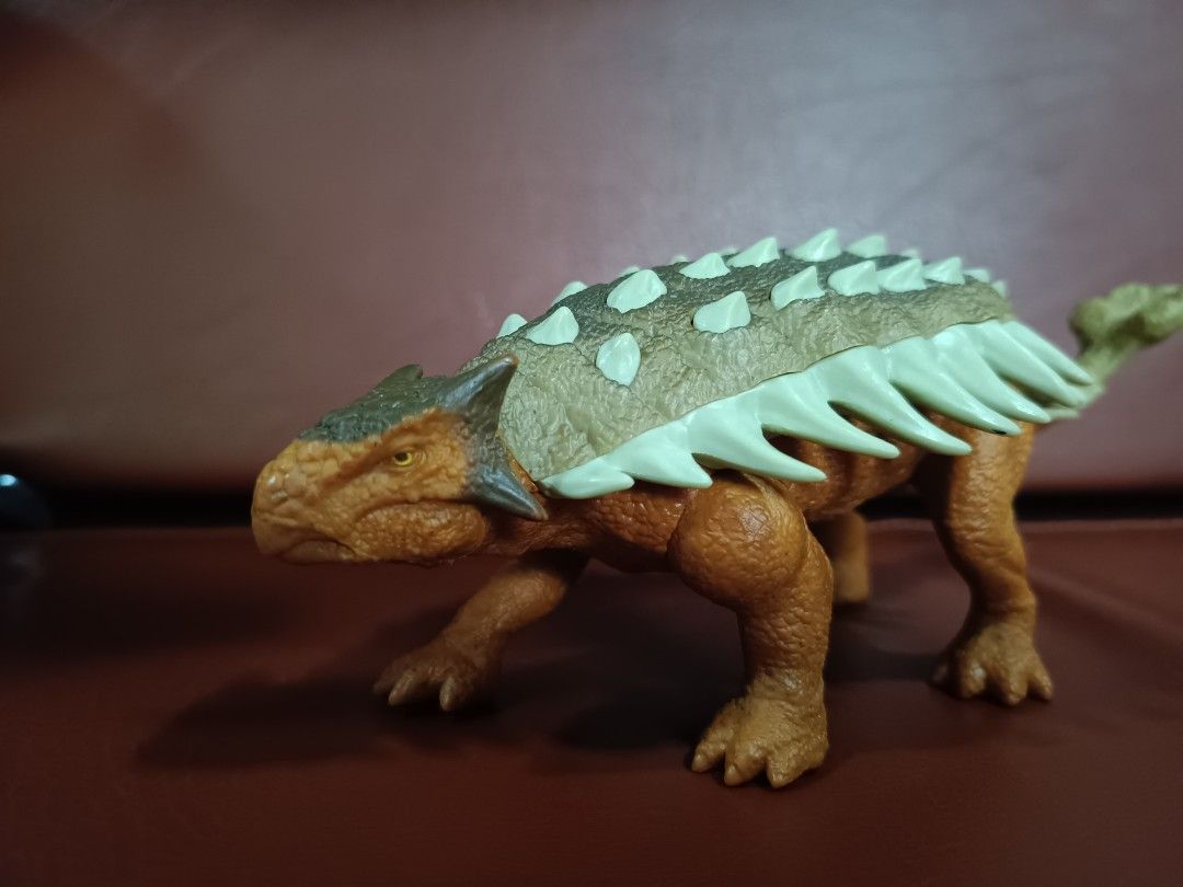 Jurassic World Dino Rivals Ankylosaurus yellow variant, Hobbies & Toys ...
