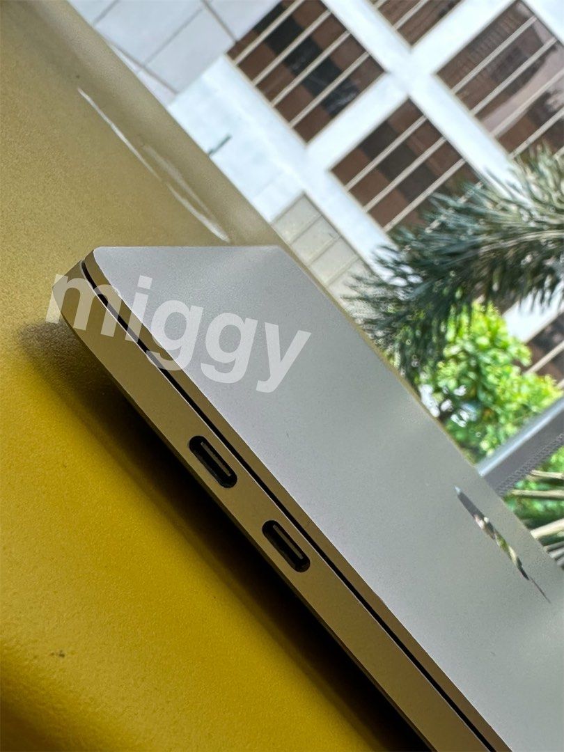 Macbook Pro 2020 Intel i7 16/500gb variant on Carousell
