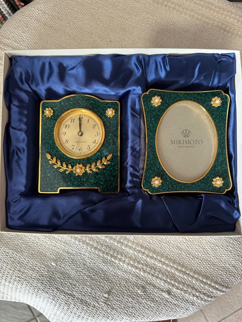 Mikimoto Crystal Lacquer clock and frame with pearls, Hobbies & Toys ...