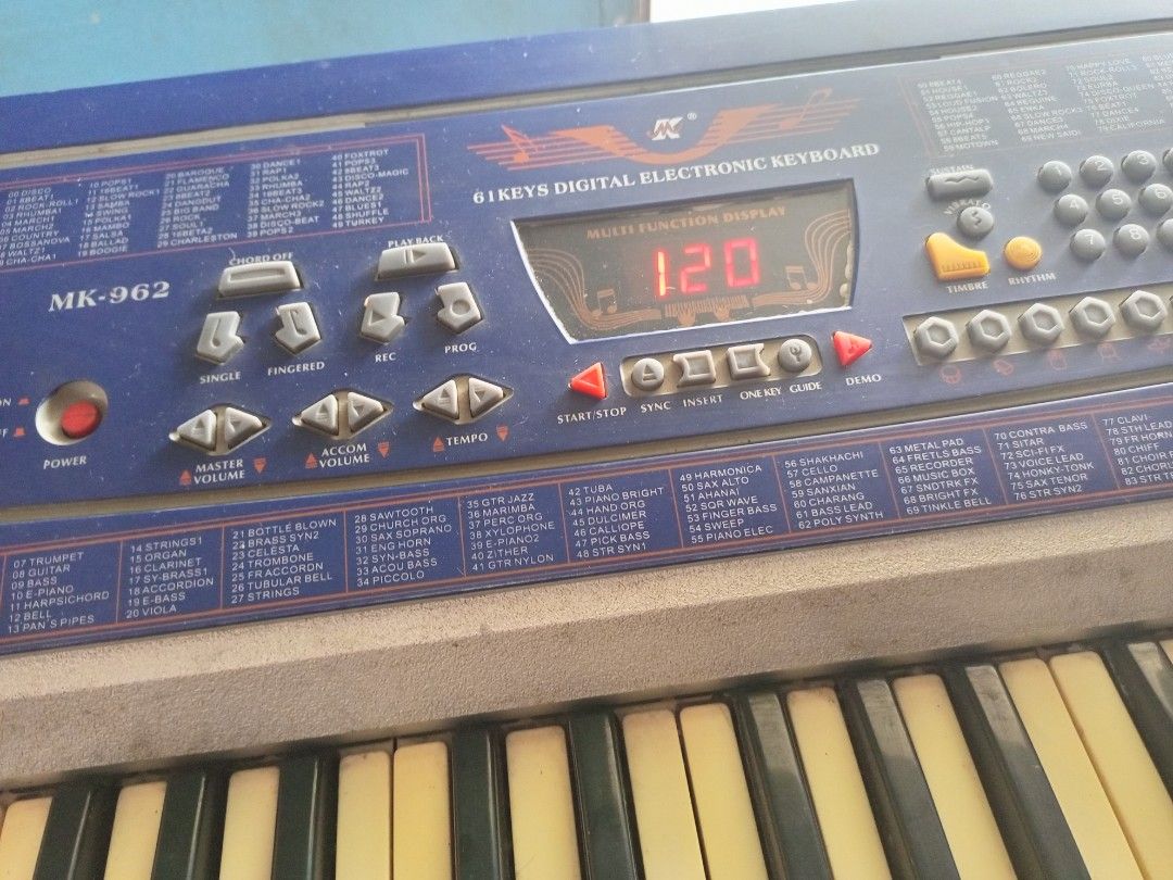 MK 61 KEYS KEYBOARD WITH 100 DIFFERENT SOUND AND TUNES, Hobbies & Toys ...