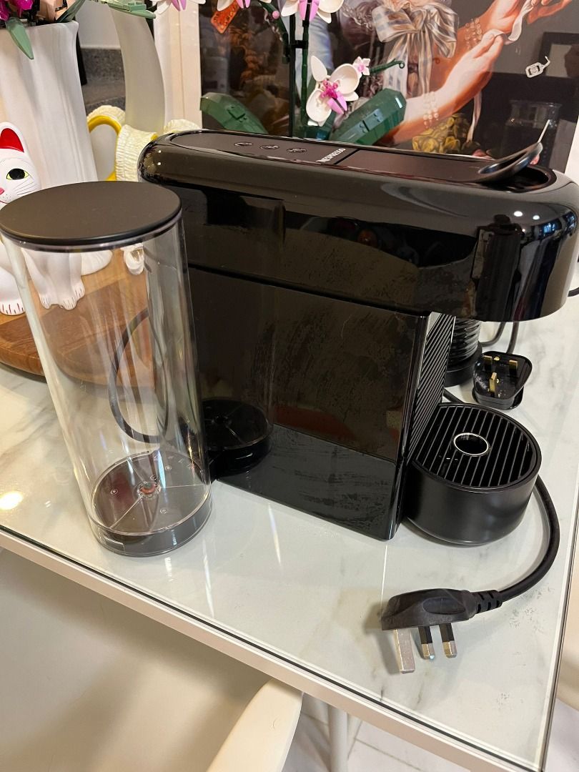 NESPRESSO: Essenza Plus Limousine Black & Aeroccino Bundle, TV & Home ...