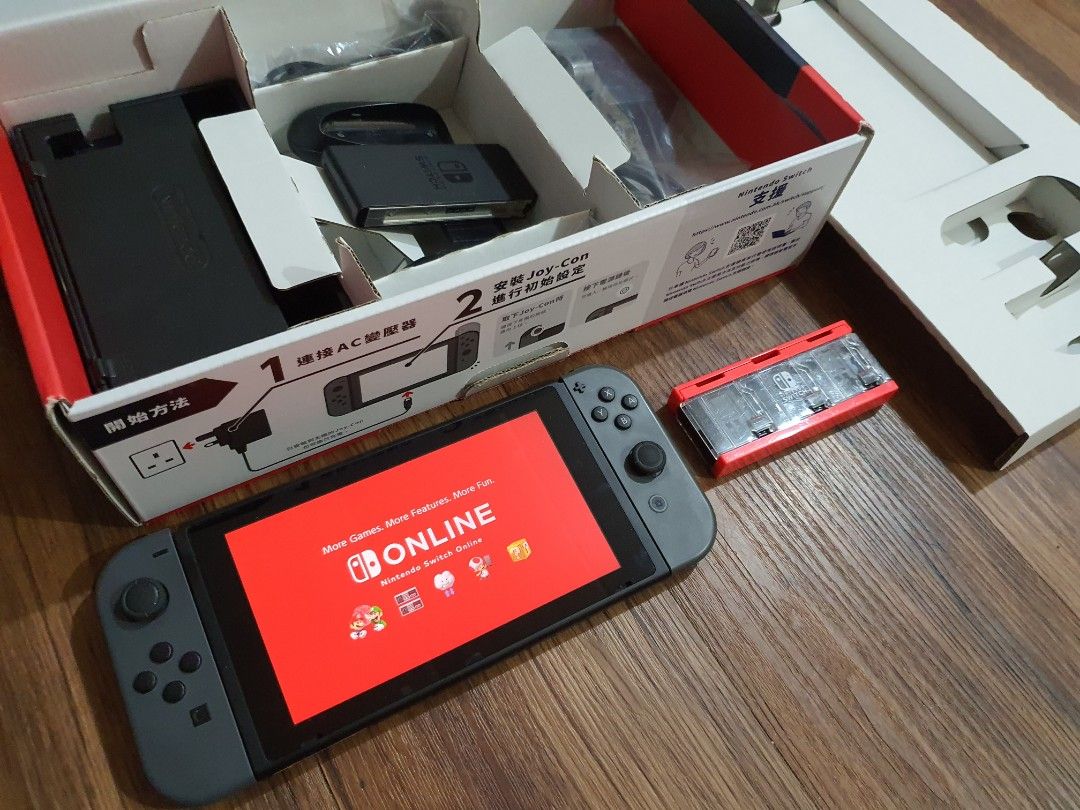 Nintendo switch V2 complete set, Video Gaming, Video Game Consoles ...