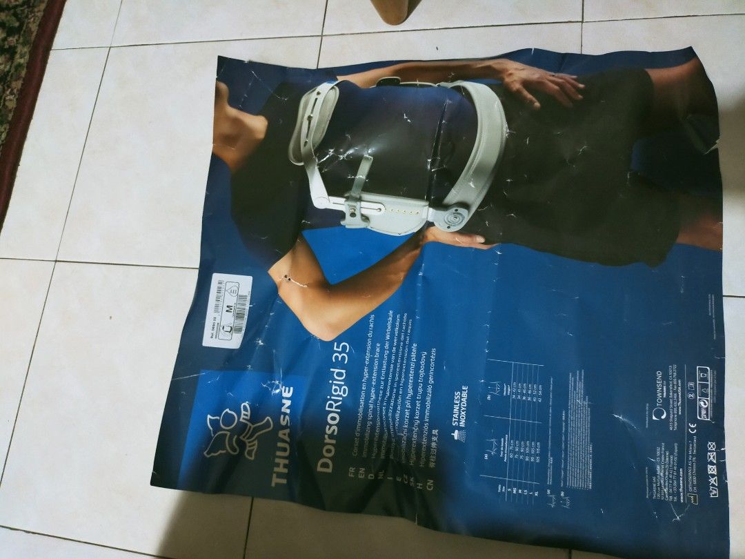 Pendakap tulang belakang boleh laras (immobilizing spinal hyper ...