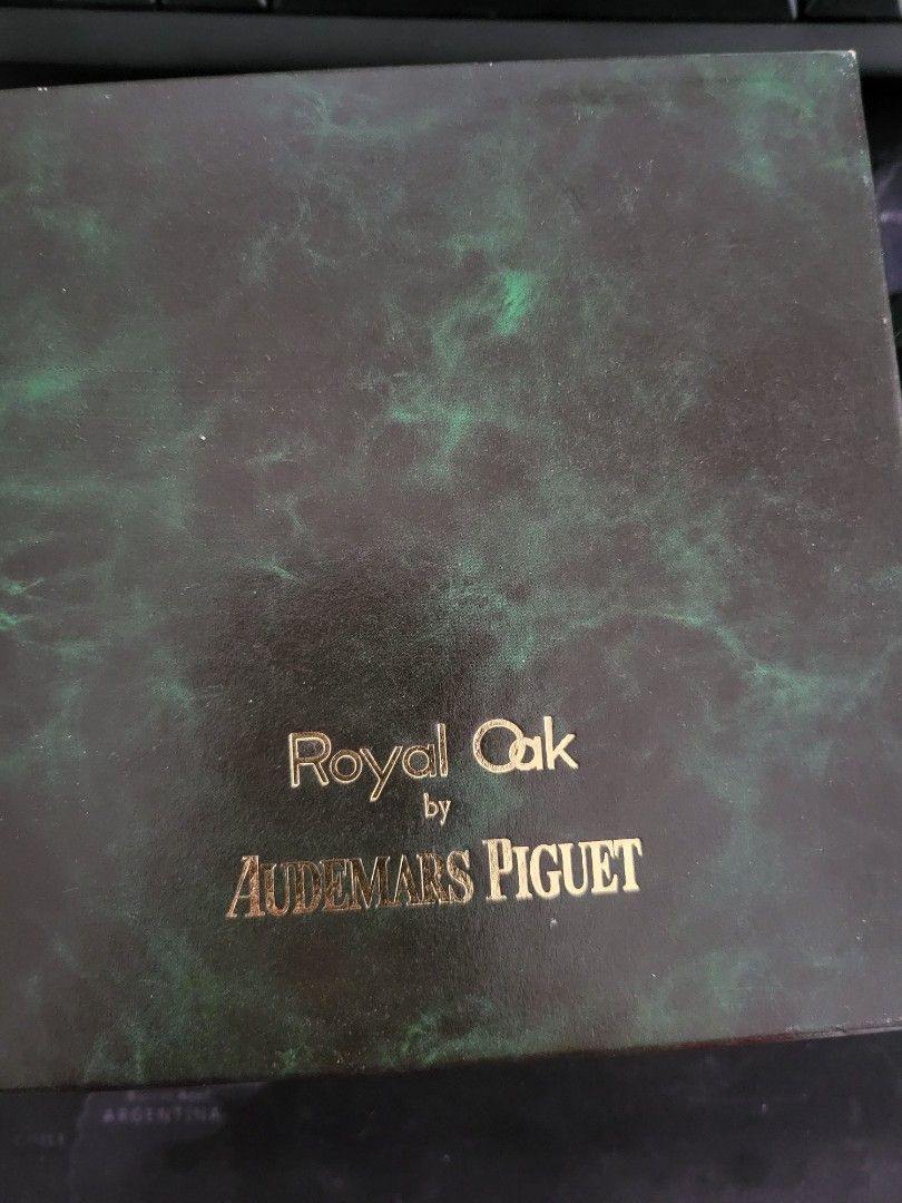 RARE Vintage Audemars Piguet Green Royal Oak Watch Box, Luxury, Watches ...