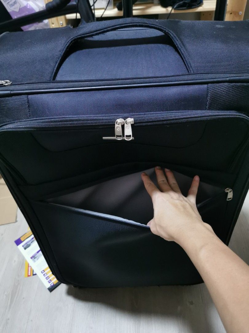 Samsonite Lift Spinner 83/11 Luggage, Hobbies & Toys, Travel, Luggage ...