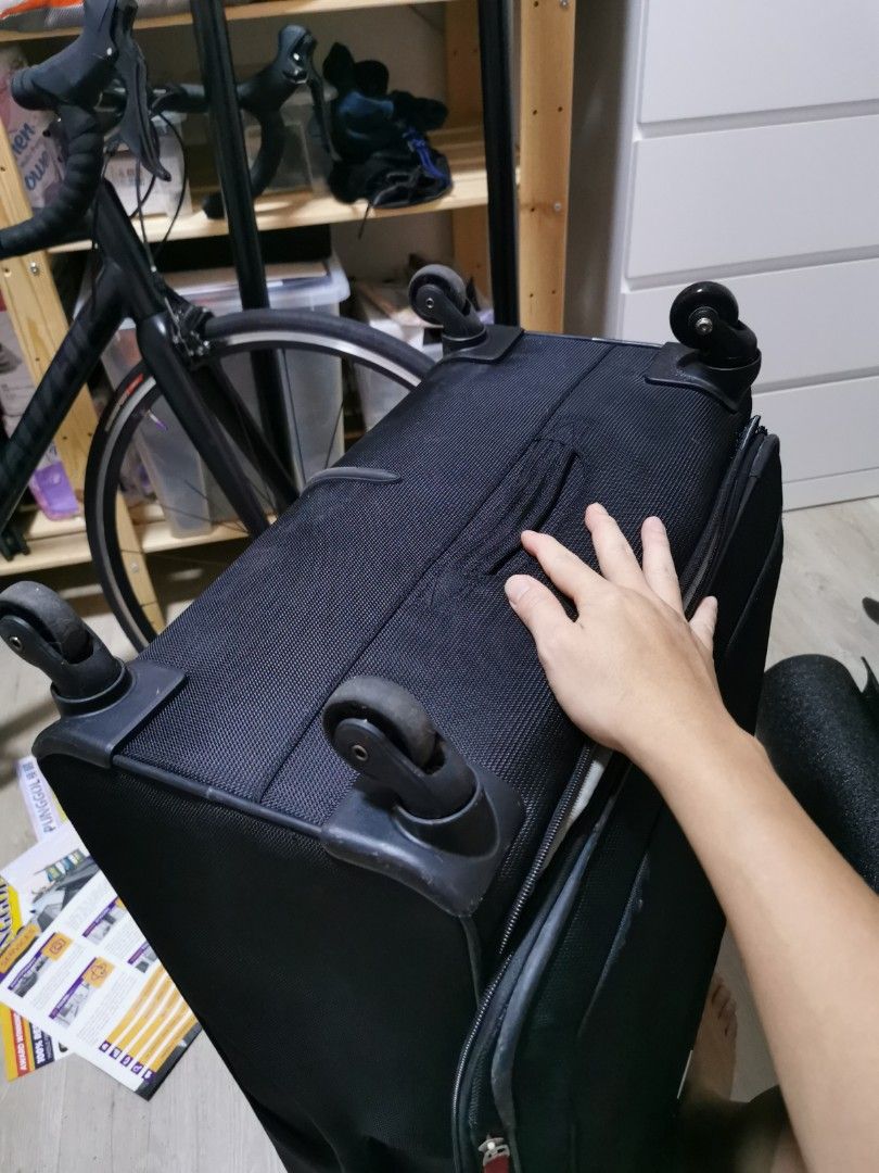 Samsonite Lift Spinner 83/11 Luggage, Hobbies & Toys, Travel, Luggage ...