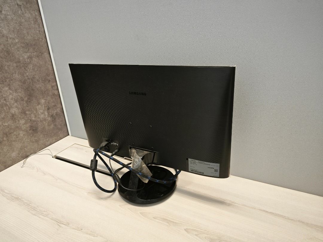 SAMSUNG 24" SF350 LED Monitor (LS24F350FHE), Computers & Tech, Parts ...