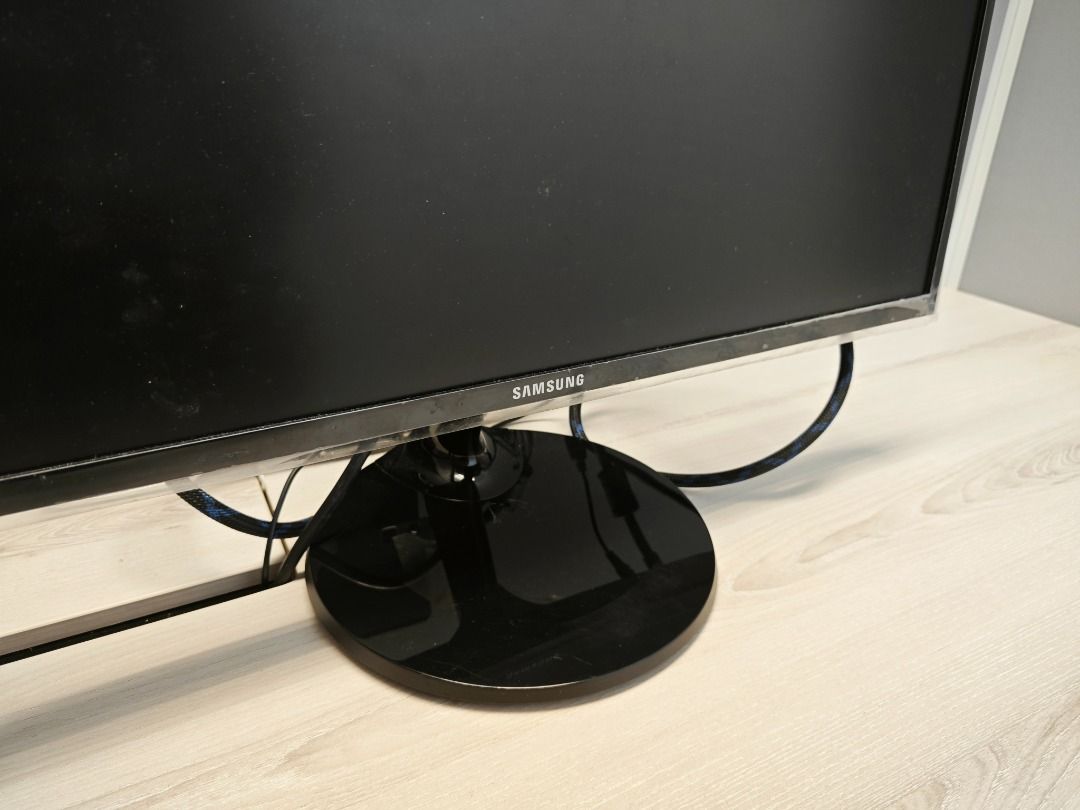 SAMSUNG 24" SF350 LED Monitor (LS24F350FHE), Computers & Tech, Parts ...