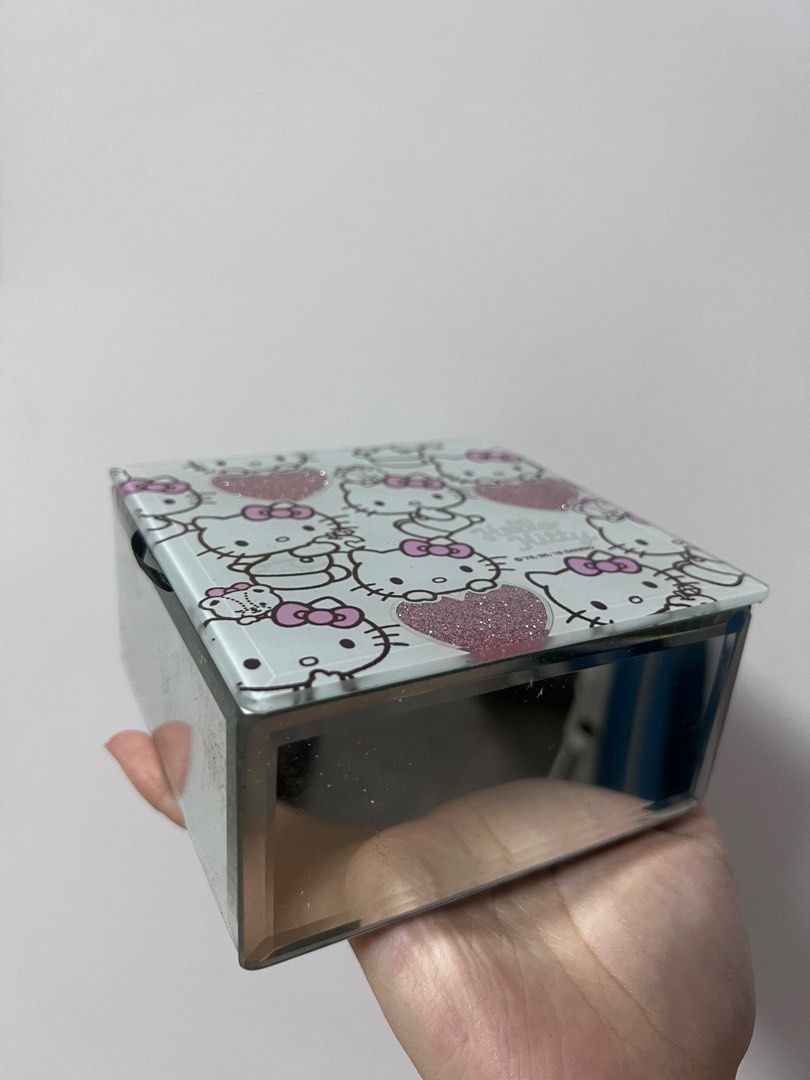 Sanrio Hello Kitty Jewellery Box (Glass), Women's Fashion, Jewelry ...
