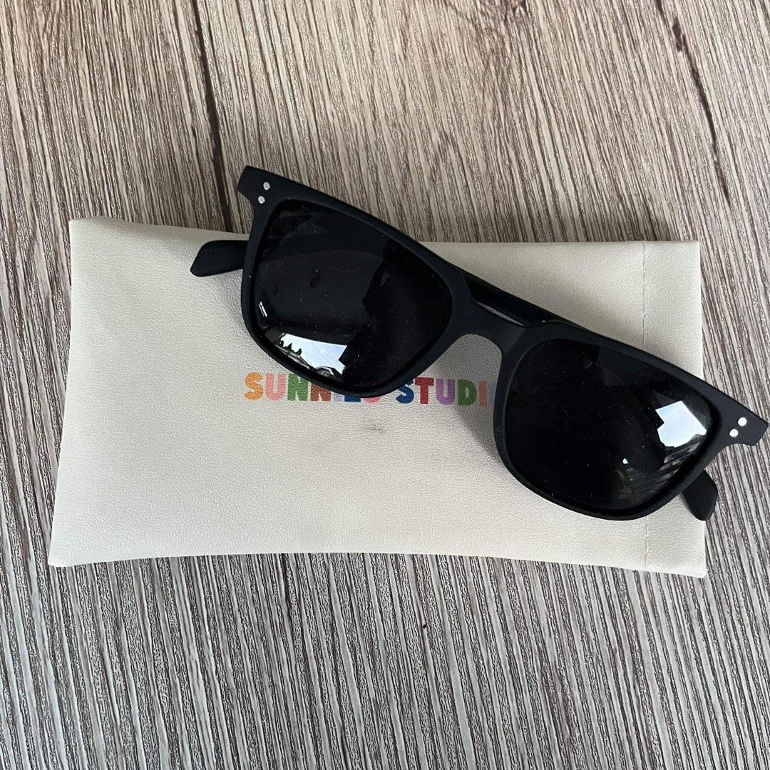 Sunnies Studios Shade - Henrick Ink, Women's Fashion, Watches ...