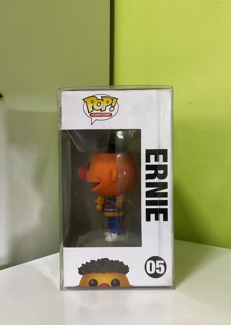 Super Grover #01; Oscar the Grouch #03; Bert #04; Ernie #05 (Funko Pop ...