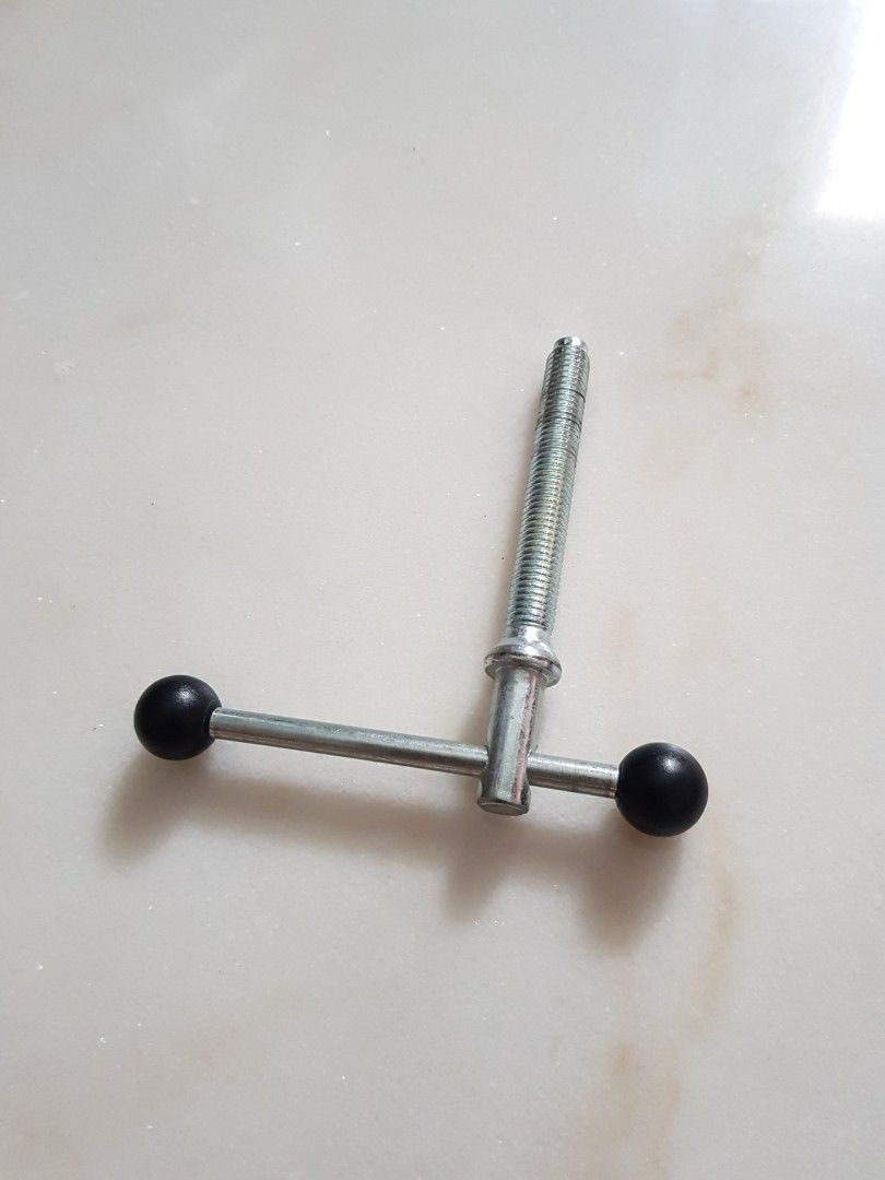 Thrustmaster T300 RS GT Table Clamp / Mount, Video Gaming, Gaming ...