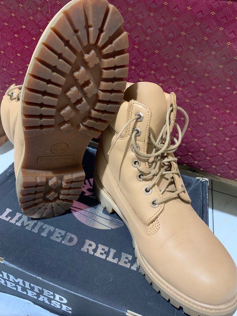 Timberland Limited Release, Men's Fashion, Footwear, Boots on Carousell