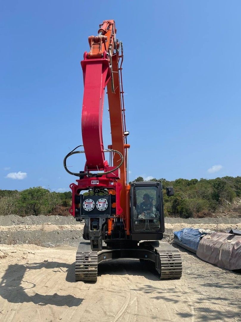 VIBRO HAMMER, Commercial & Industrial, Construction Tools & Equipment ...