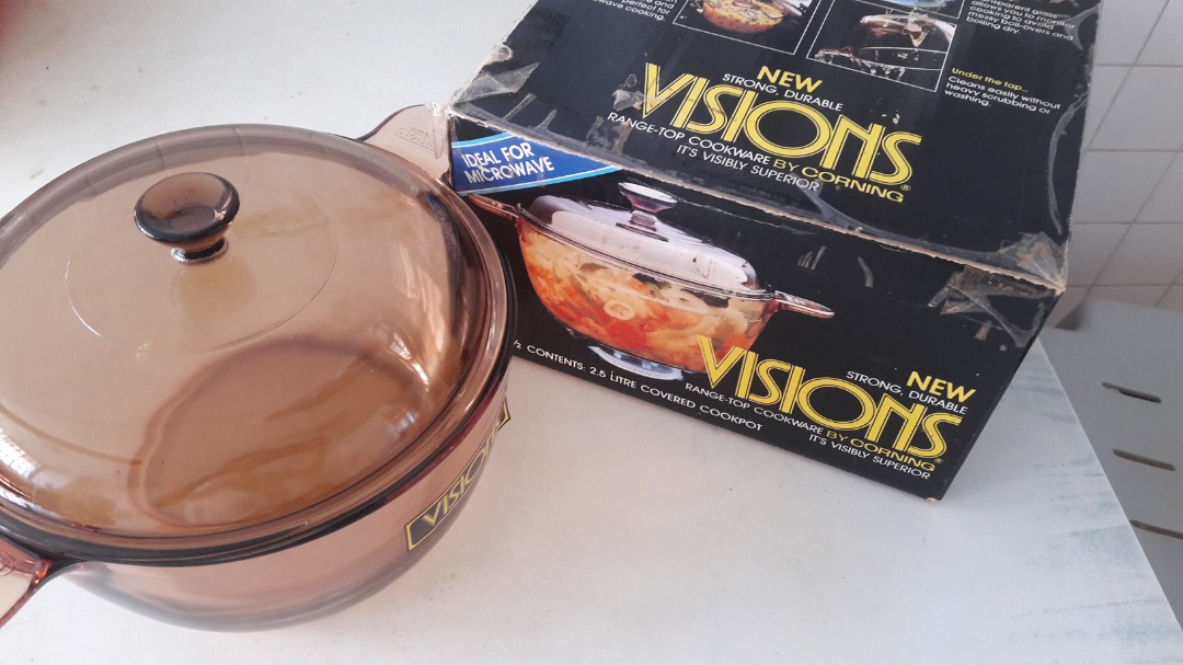 Vision Corningware 2.5L covered cookpot, Furniture & Home Living ...