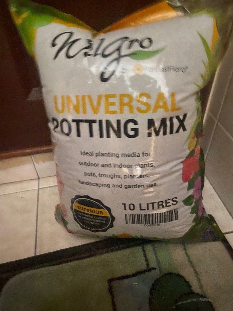 Welgro potting soil 10L, Furniture & Home Living, Gardening, Garden ...