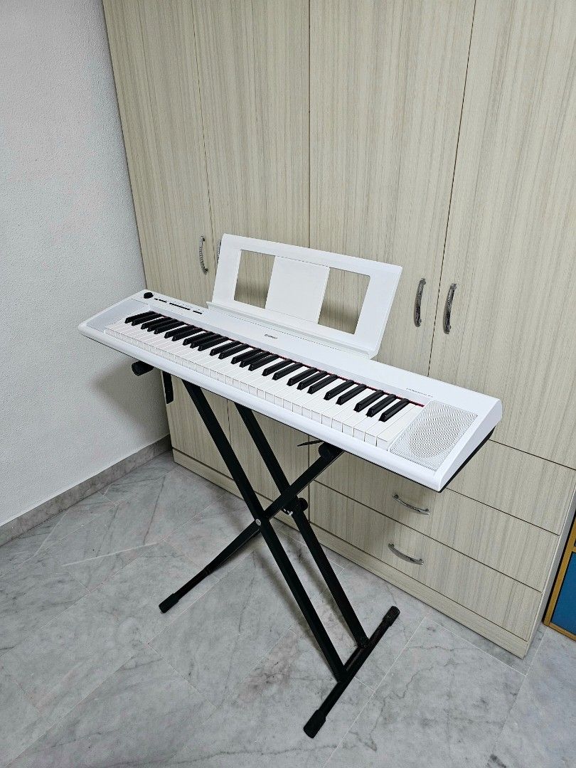 Yamaha NP-12 Piaggero 61 Keys Portable Keyboard Piano, Hobbies & Toys, Music & Media, Musical ...