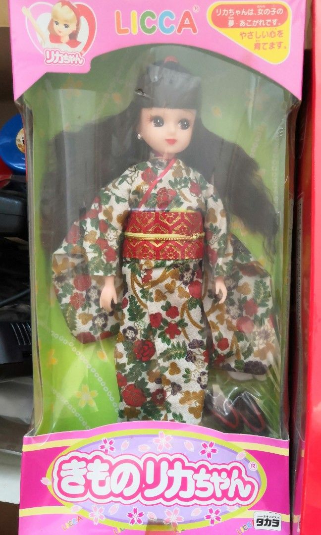 極罕典藏 ♛TAKARA 絕版 Jenny Licca Barbie 80年代珍藏, 興趣及遊戲, 玩具 & 遊戲類 - Carousell