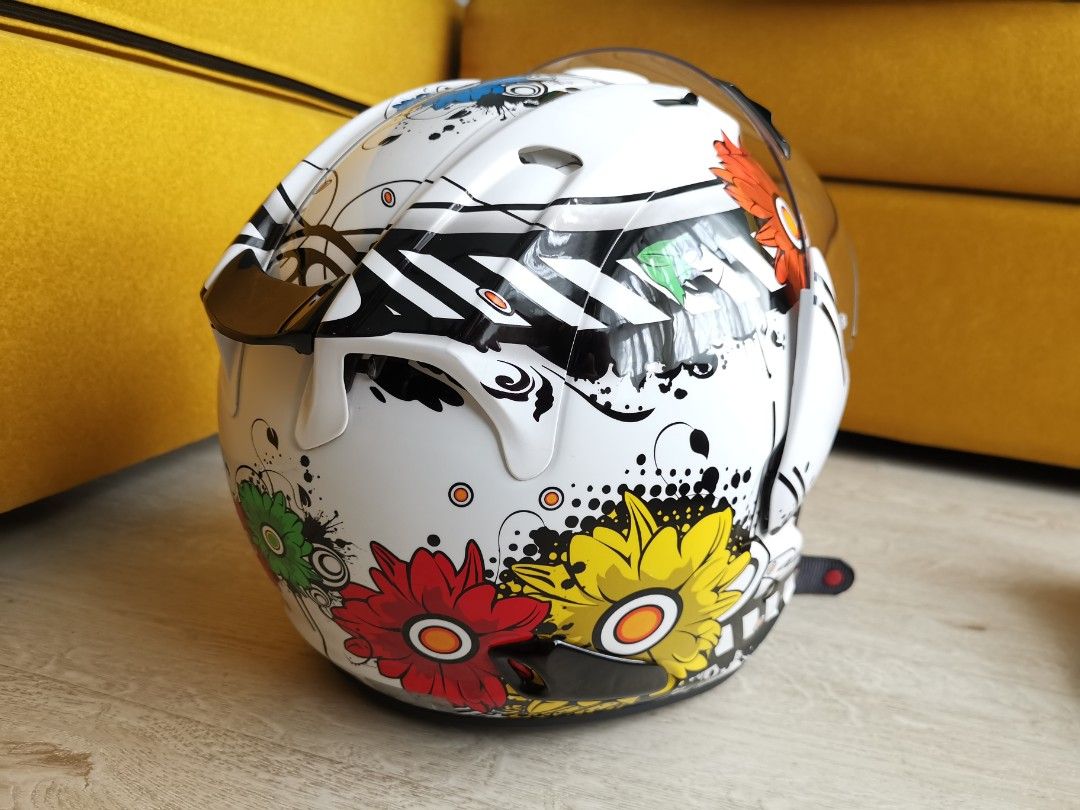 Arai flower Helmet, Motorcycles, Motorcycle Accessories on Carousell