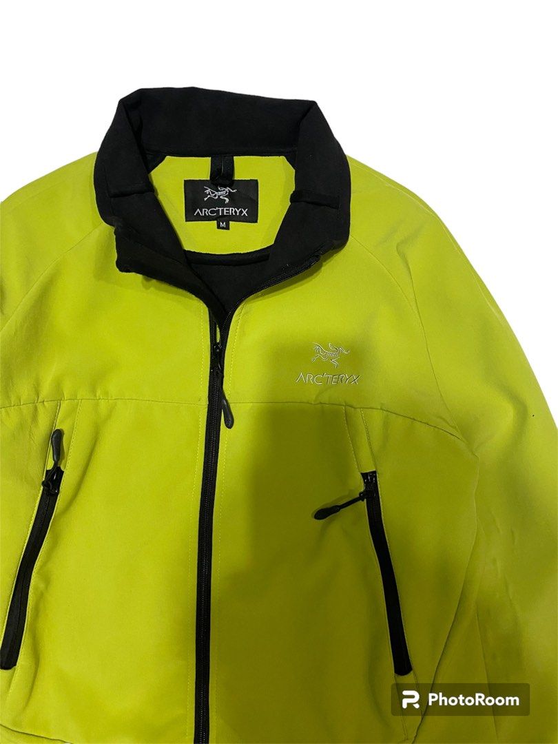 Arcteryx jaket, Fesyen Pria, Pakaian , Baju Luaran di Carousell