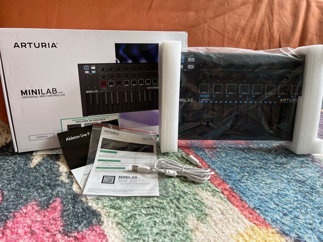 Arturia Minilab Mk2, Hobbies & Toys, Music & Media, Musical Instruments ...