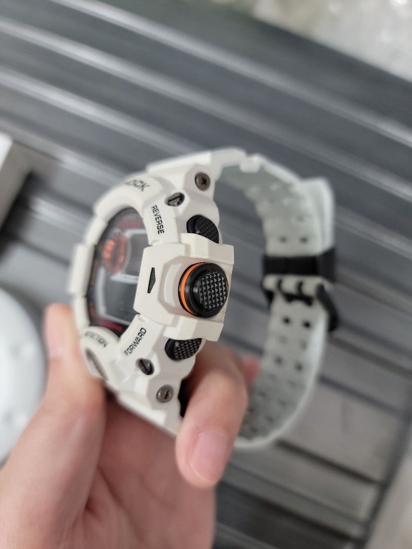 Casio G-Shock Burton Solar Watch - 3410 (Water Resist), 名牌, 手錶 - Carousell