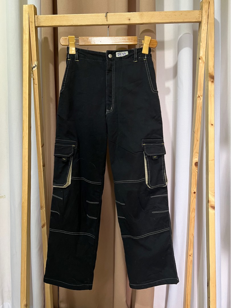 Contrast Stitch Cargo Pants on Carousell