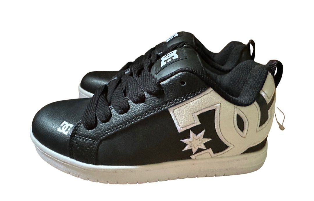 DC Shoes, Men's Fashion, Footwear, Casual Shoes on Carousell