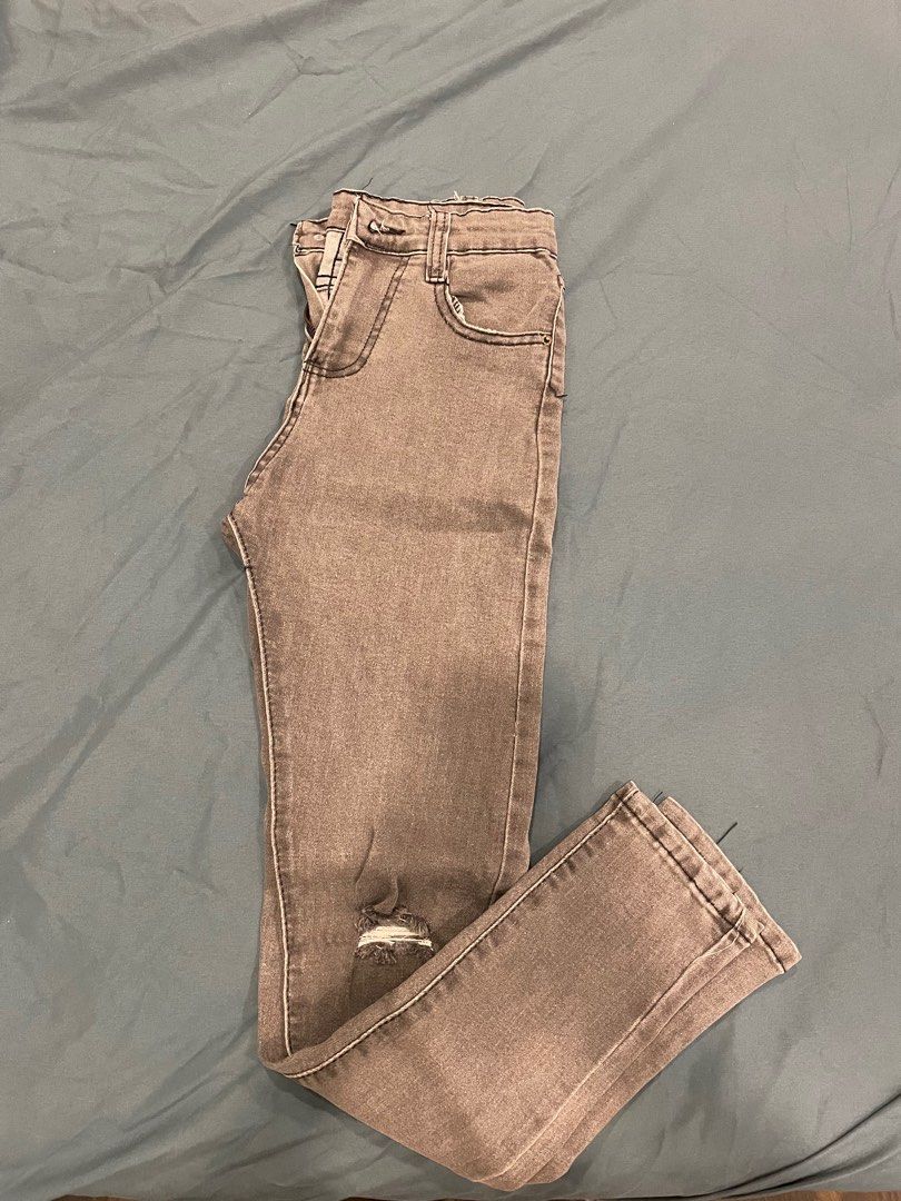 DRUM ripped jeans RM 20, Women's Fashion, Bottoms, Jeans & Leggings on ...