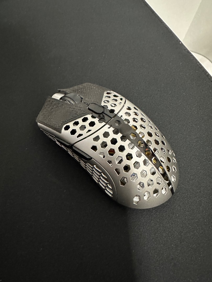 Finalmouse Starlight Pro Tenz Edition Small, Computers & Tech, Parts ...