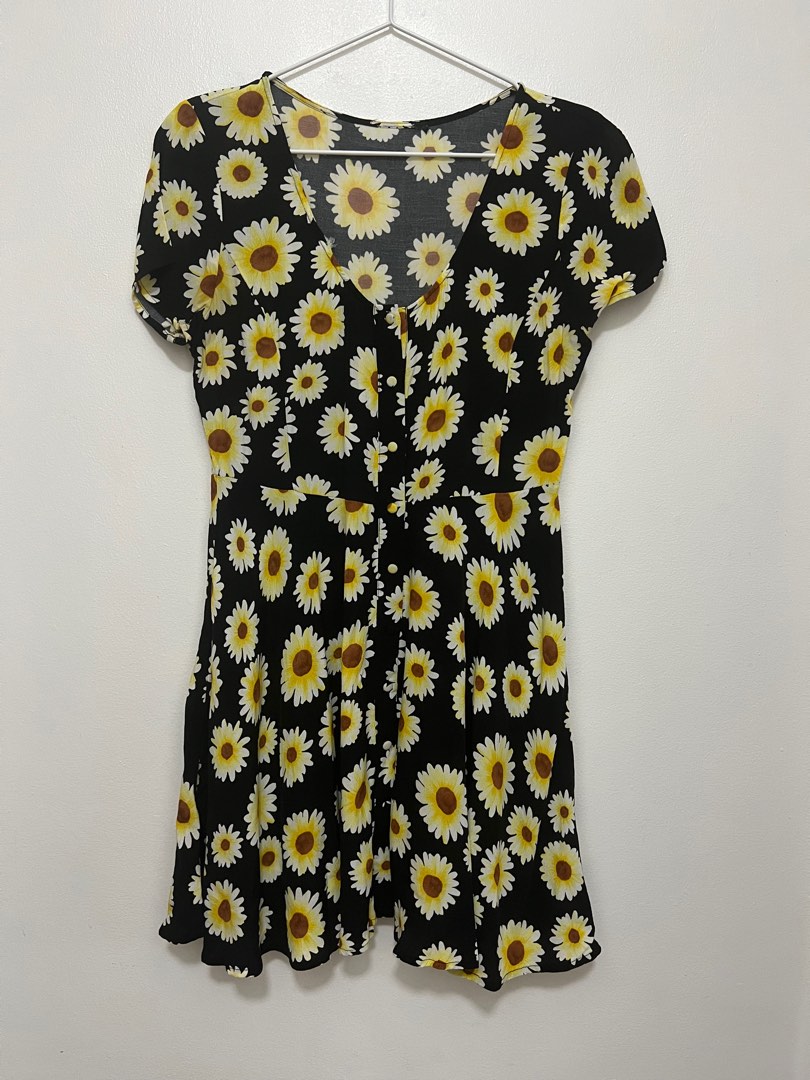 Flower Sundress, Women's Fashion, Dresses & Sets, Dresses on Carousell