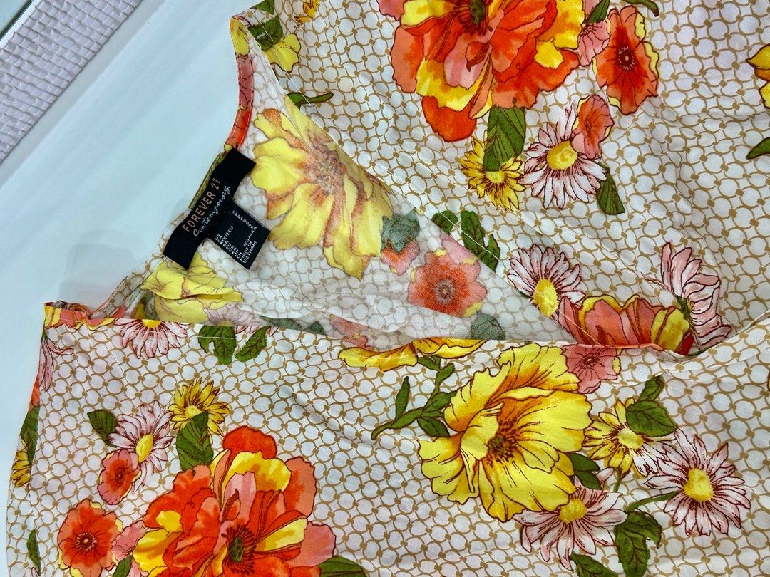 Forever 21 Floral Top Womens Fashion Tops Blouses On Carousell