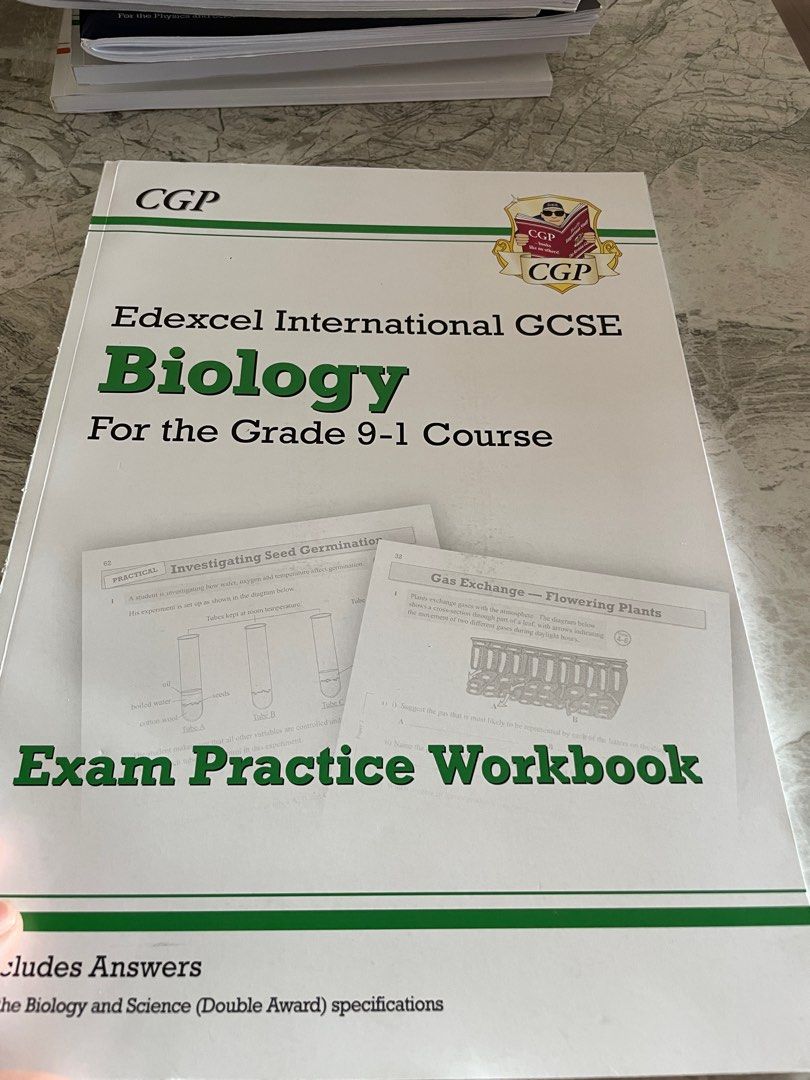 IGCSE Double Award CGP Science Workbook( All 3 books, full set), 興趣及遊戲 ...