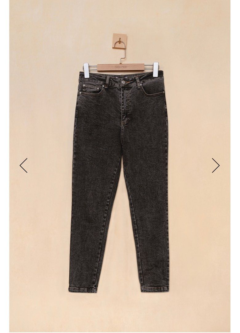 JACO JEANS IN BLACK, Women's Fashion, Bottoms, Jeans & Leggings on Carousell