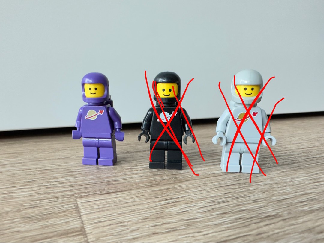 Lego classic spaceman purple MOC Astronauts Authentic all parts new ...