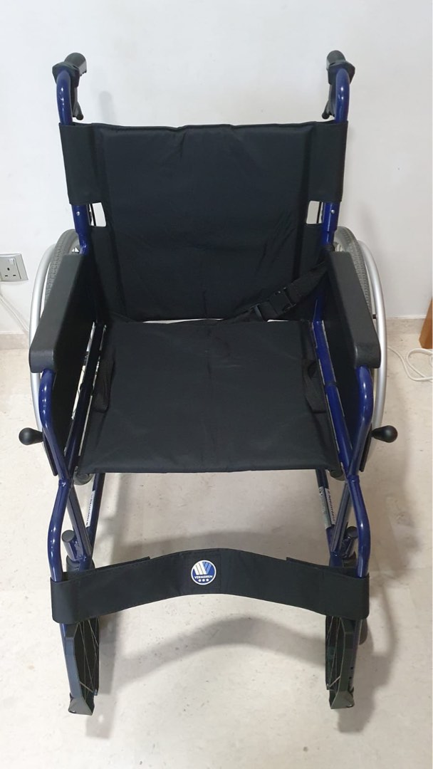 Lightweight Wheelchair, Health & Nutrition, Assistive & Rehabilatory ...