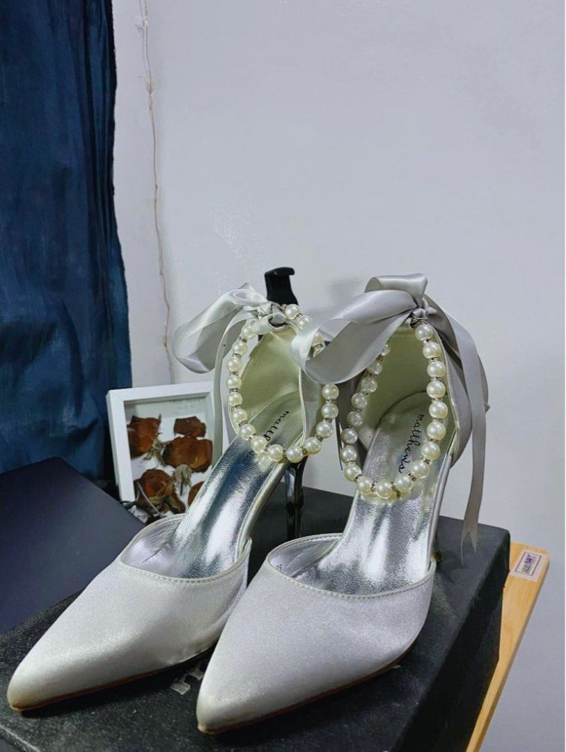 Matthews Heel Pumps, Women's Fashion, Footwear, Heels on Carousell